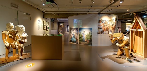 Tentoonstelling Kòrsou – Curaçao. Stemmen van toen, mensen van nu ...